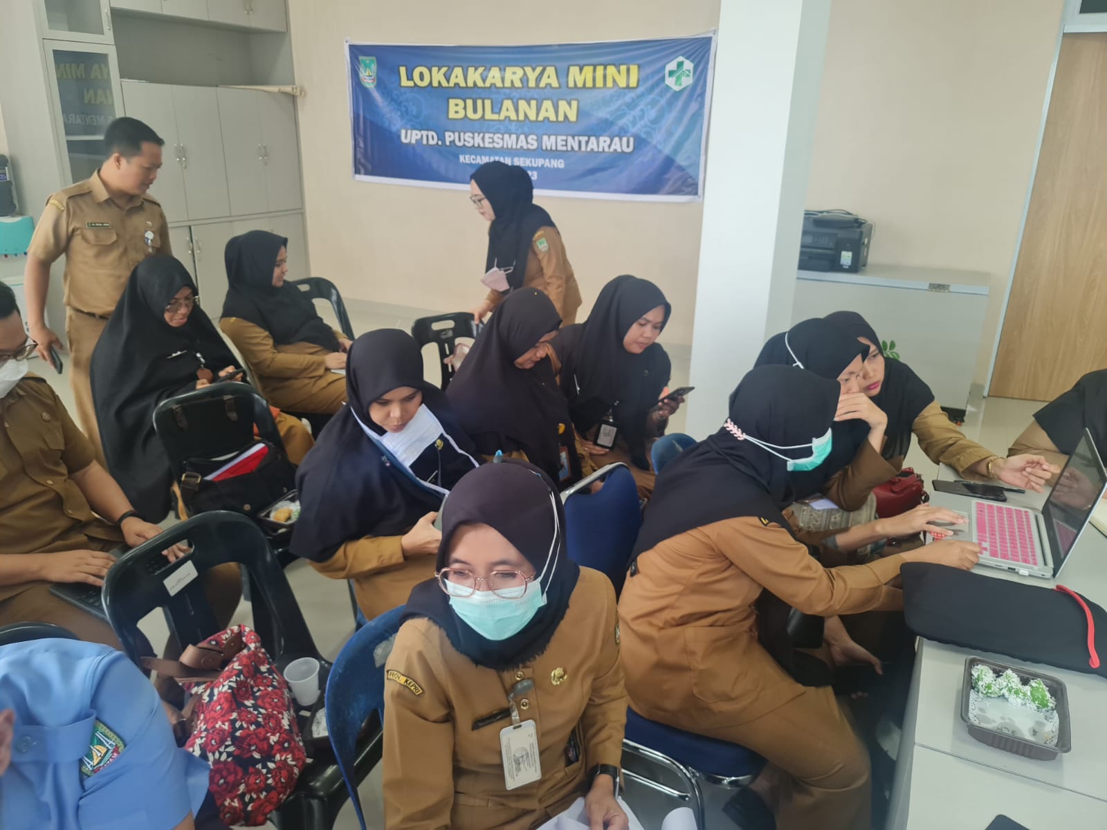 Pendampingan Penyusunan Dokumen SPM Untuk penilaian BLUD puskesmas ...