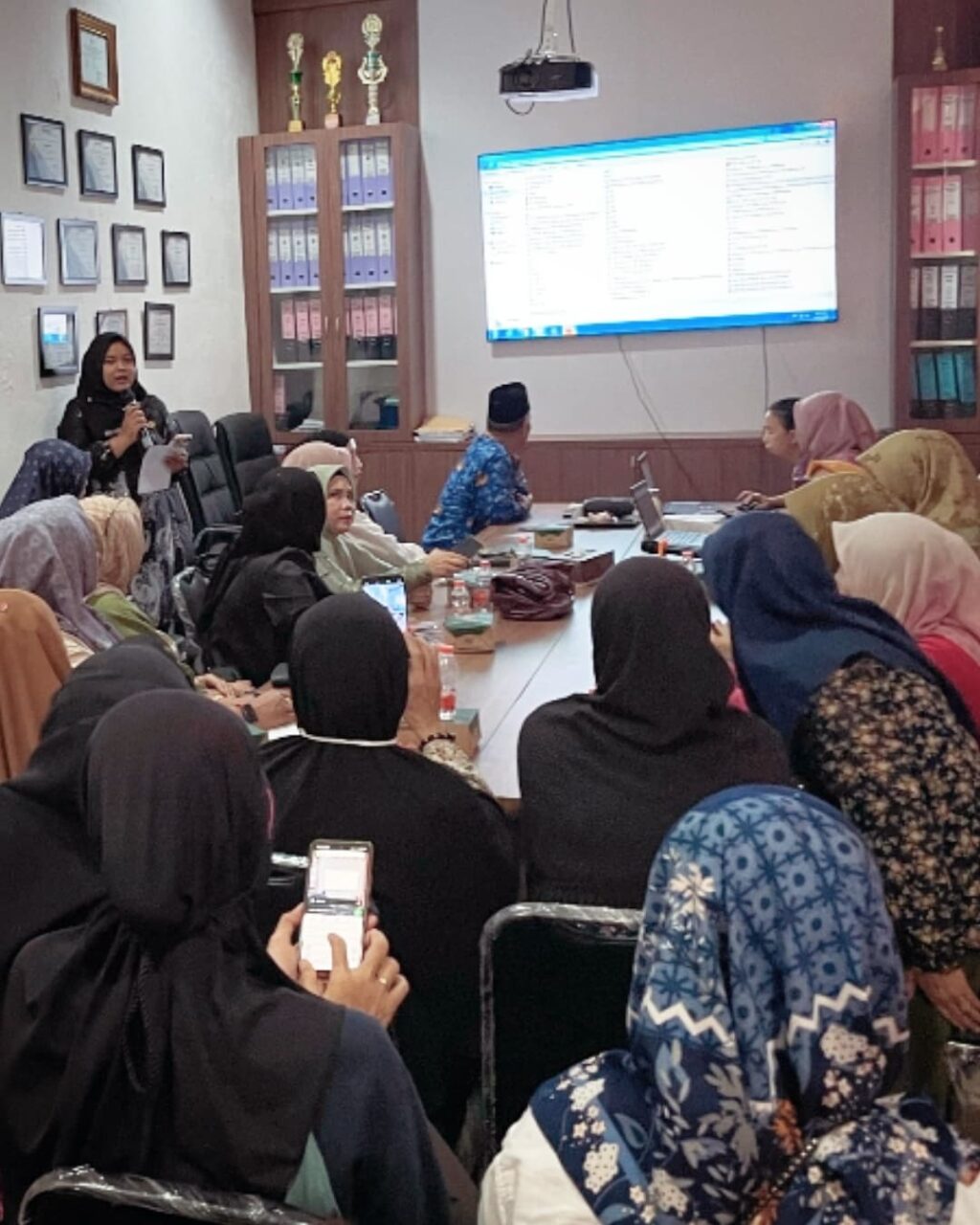 Kegiatan pemberdayaan kader dalam rangka pencegahan dan pengendalian penyakit tidak menular di ...